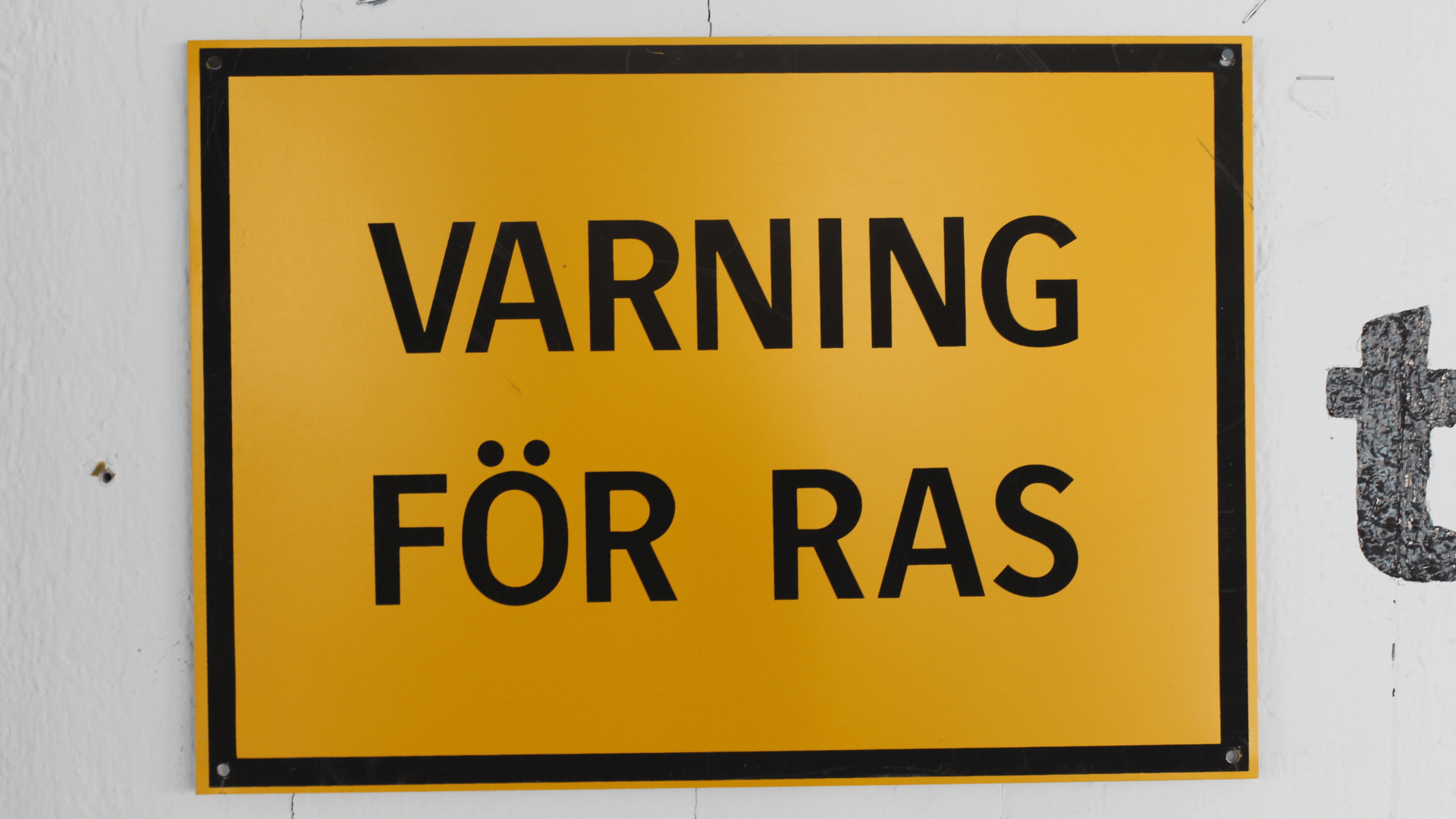 Varning för ras - MK Centrum